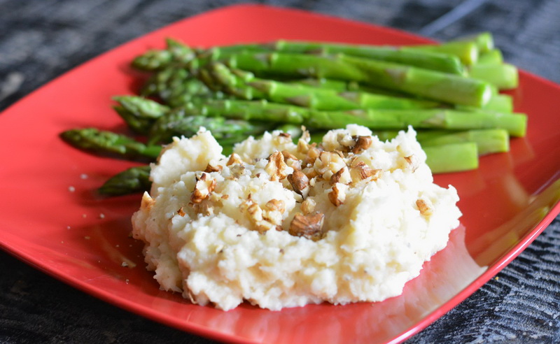 Creamy celery puree with walnuts - Dancing Unicorns